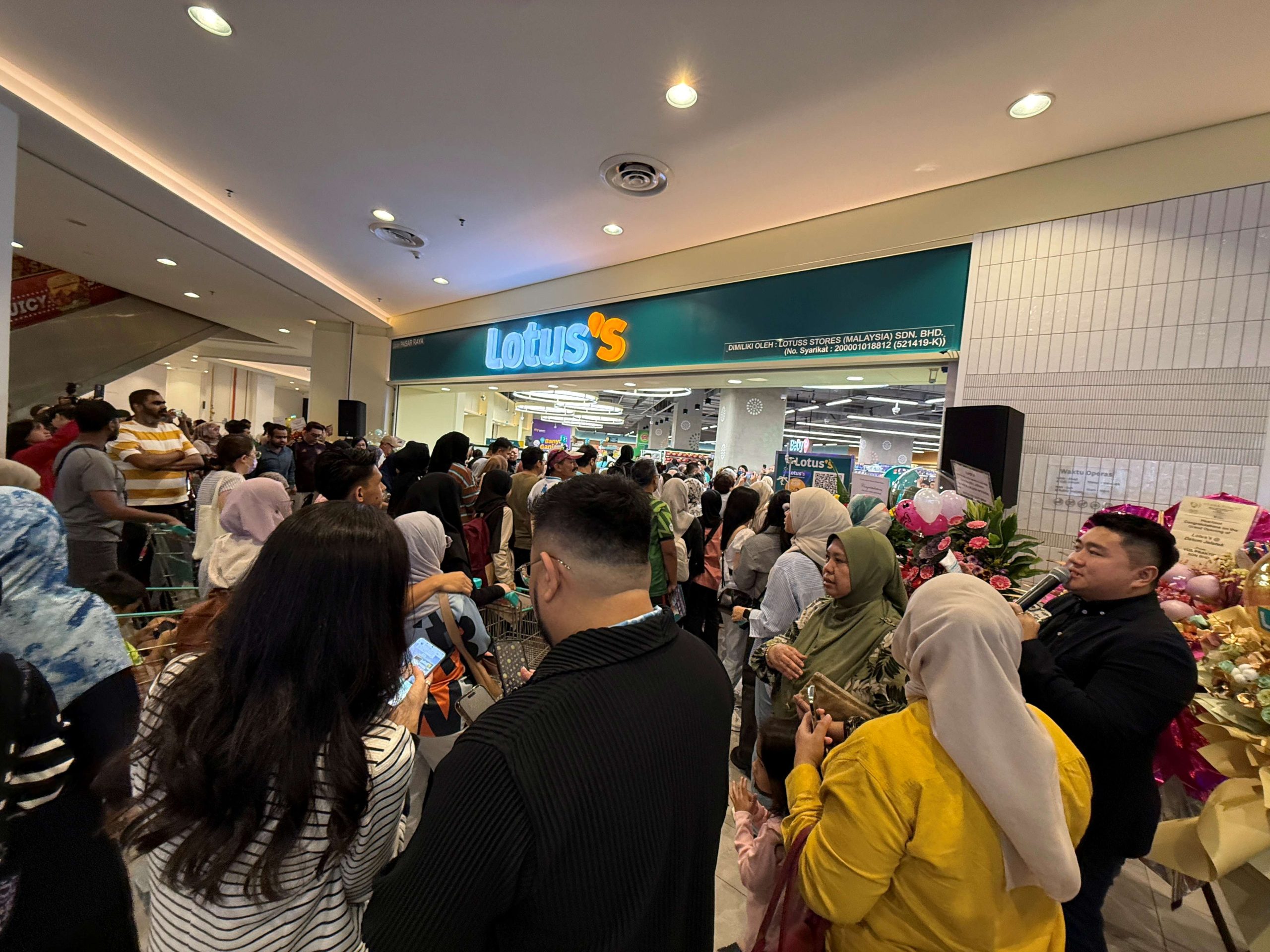 Lotus’s Malaysia Buka Pasaraya Kejiranan Bersambung LRT di Datum ...